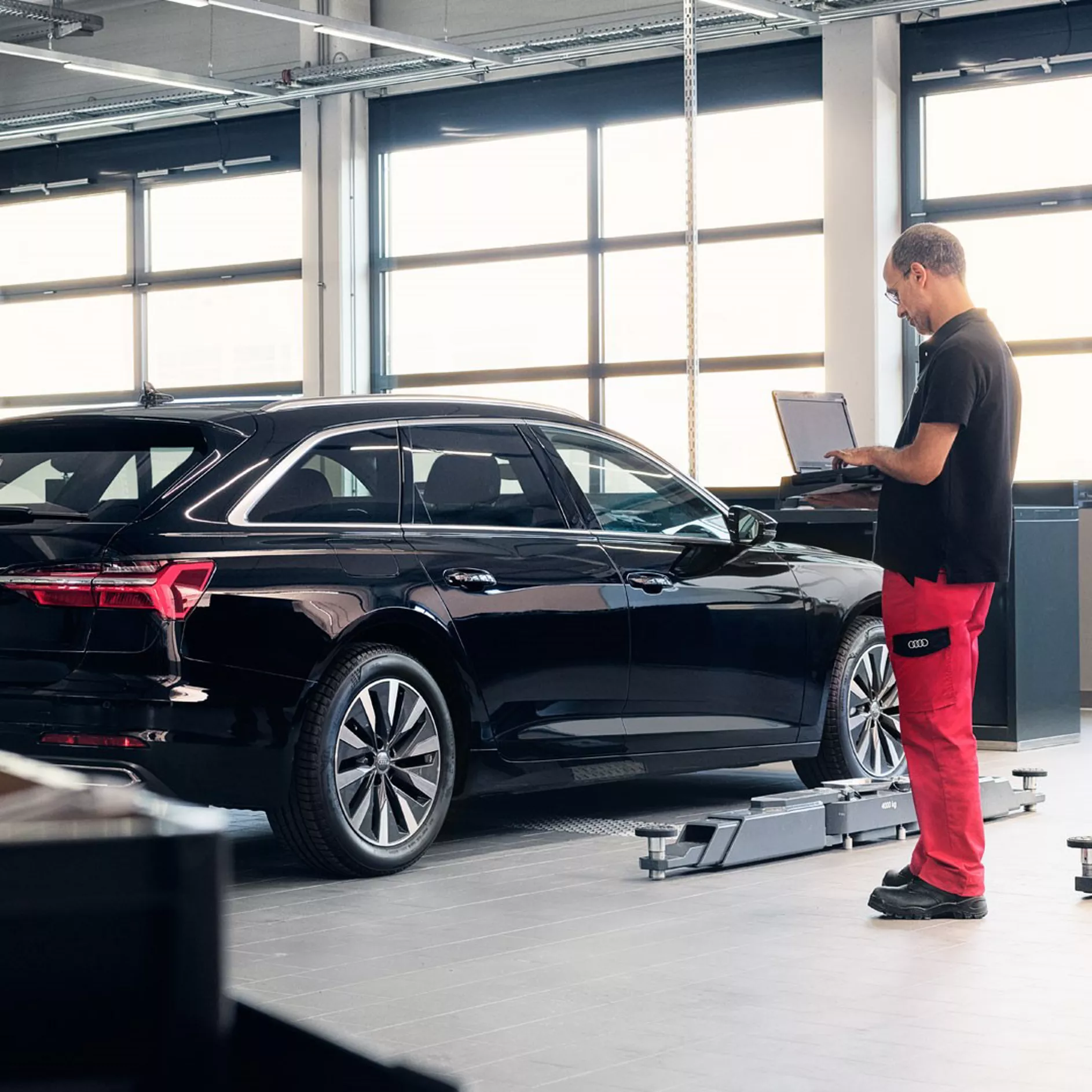 Audi-huolto ja vauriokorjaus | Omistaminen ja huolto | Audi