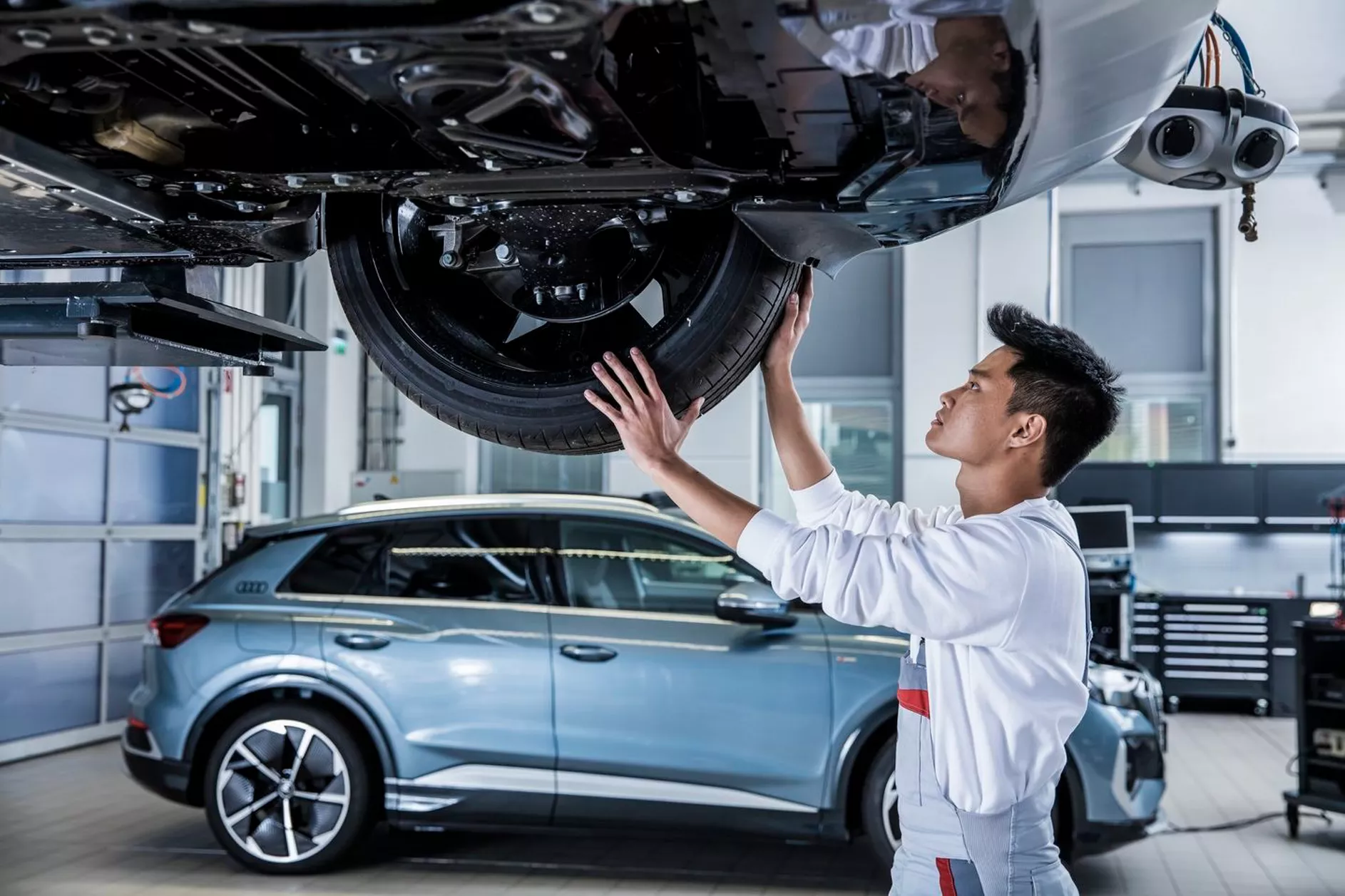 Audi Service & Warranty > Owners and Customers > Audi Ireland