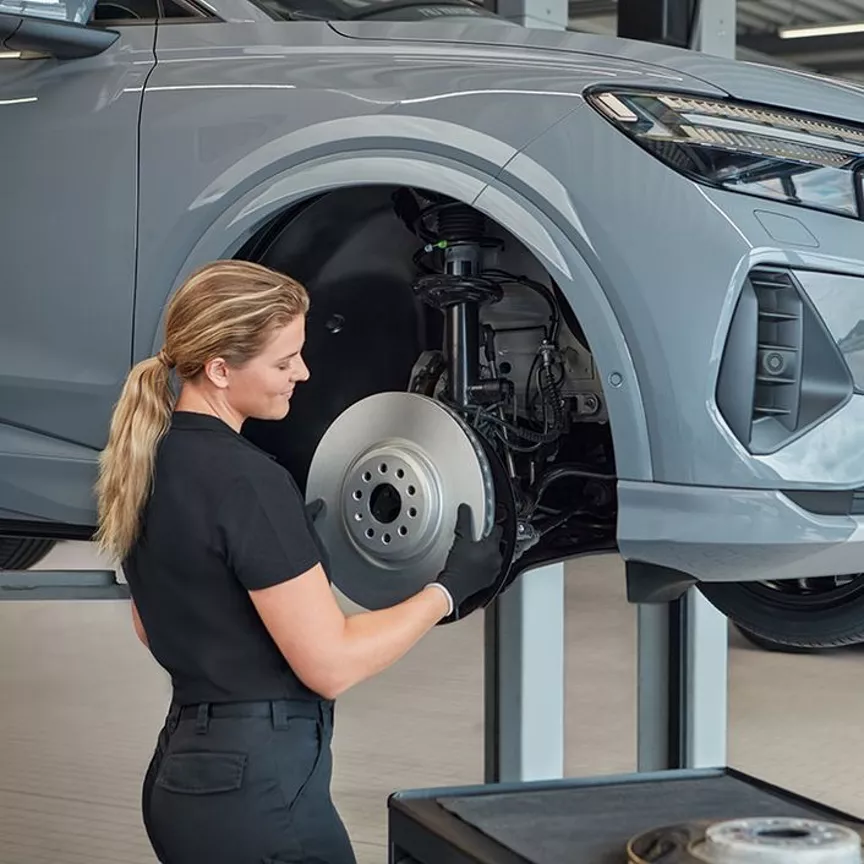 Servicing your Audi & The Audi Difference > Audi Service & Warranty ...