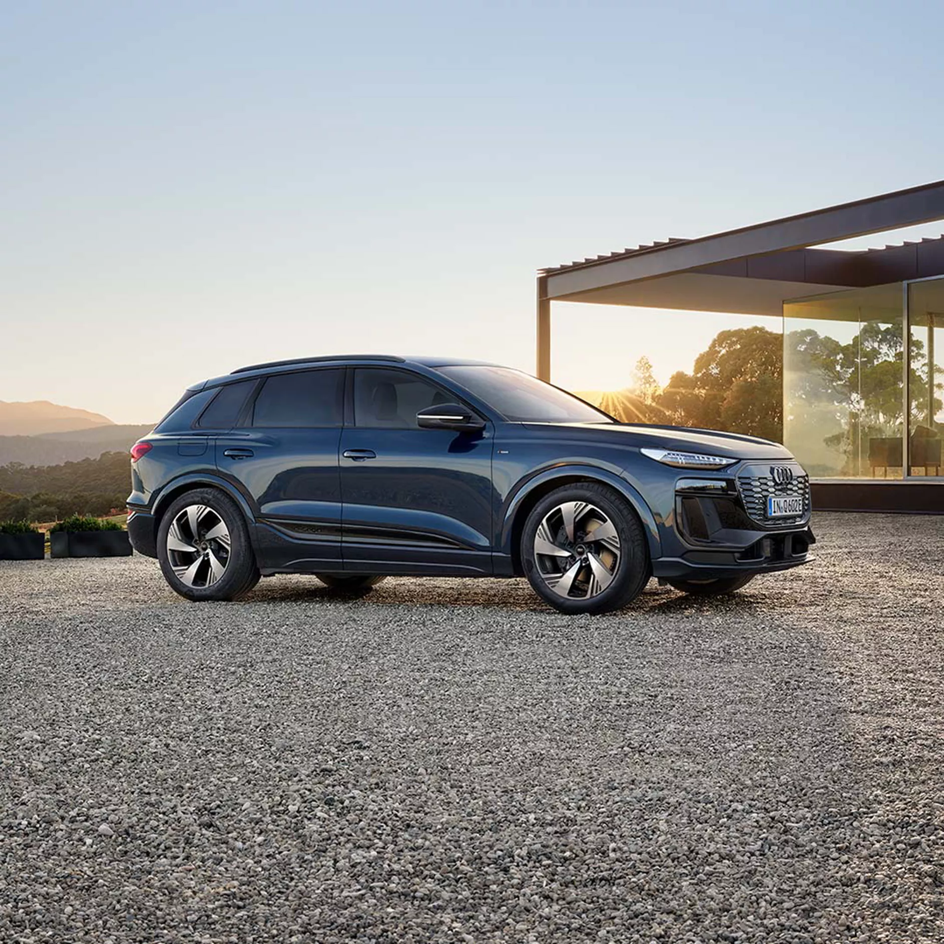 Audi Q6 e-tron edition one > 限定モデル / 特別仕様モデル > アウディジャパン