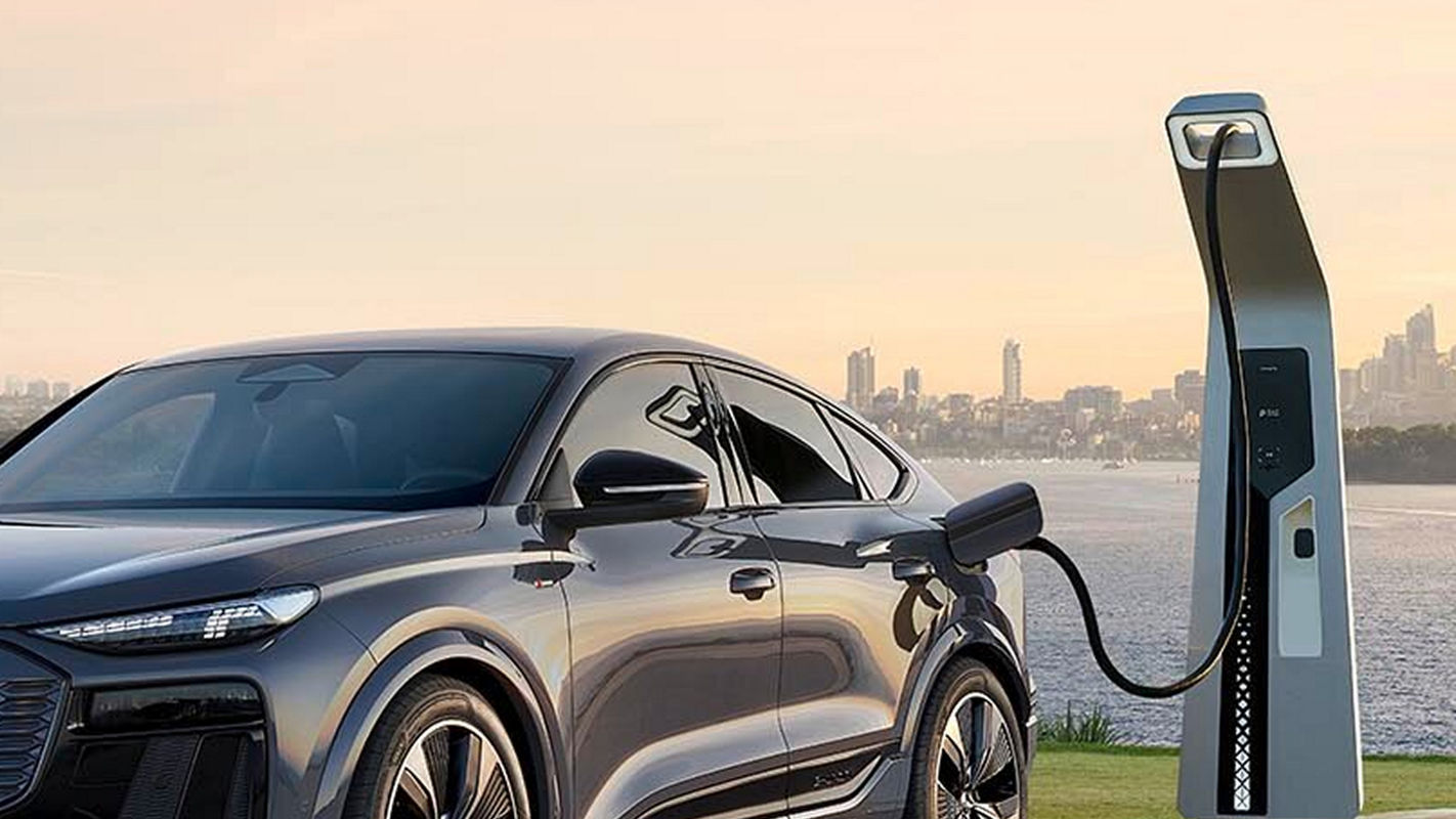 Q6 e-tron Battery and Range | Q6 Range | Audi UK