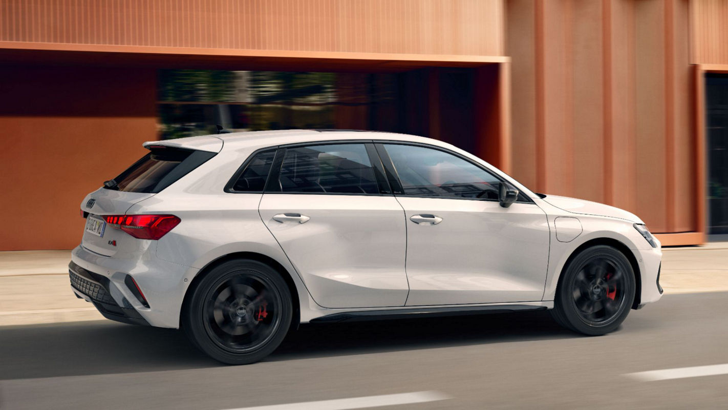 Functions on Demand > Audi Connect > Audi UK