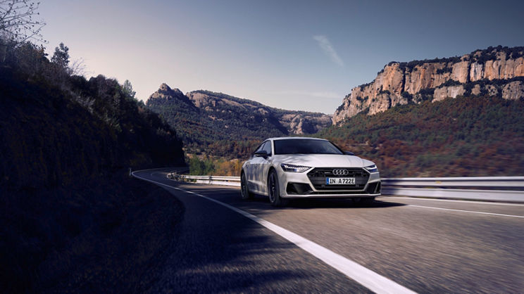 Phares Audi Matrix LED : un million de pixels dansant en rythme | Audi ...