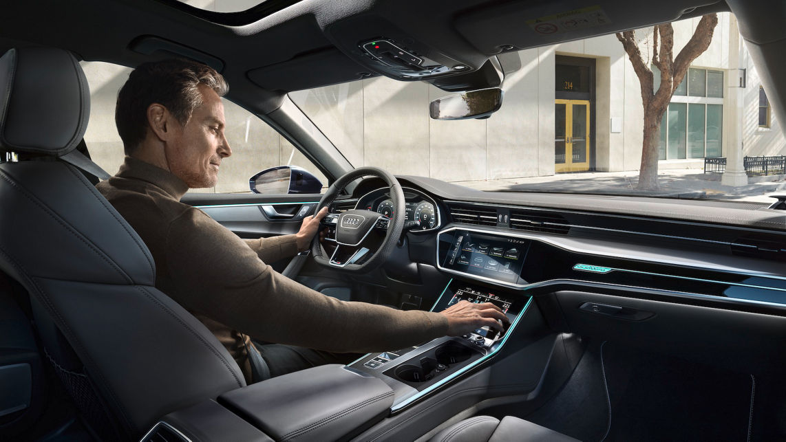 Phares Audi Matrix LED : un million de pixels dansant en rythme | Audi ...