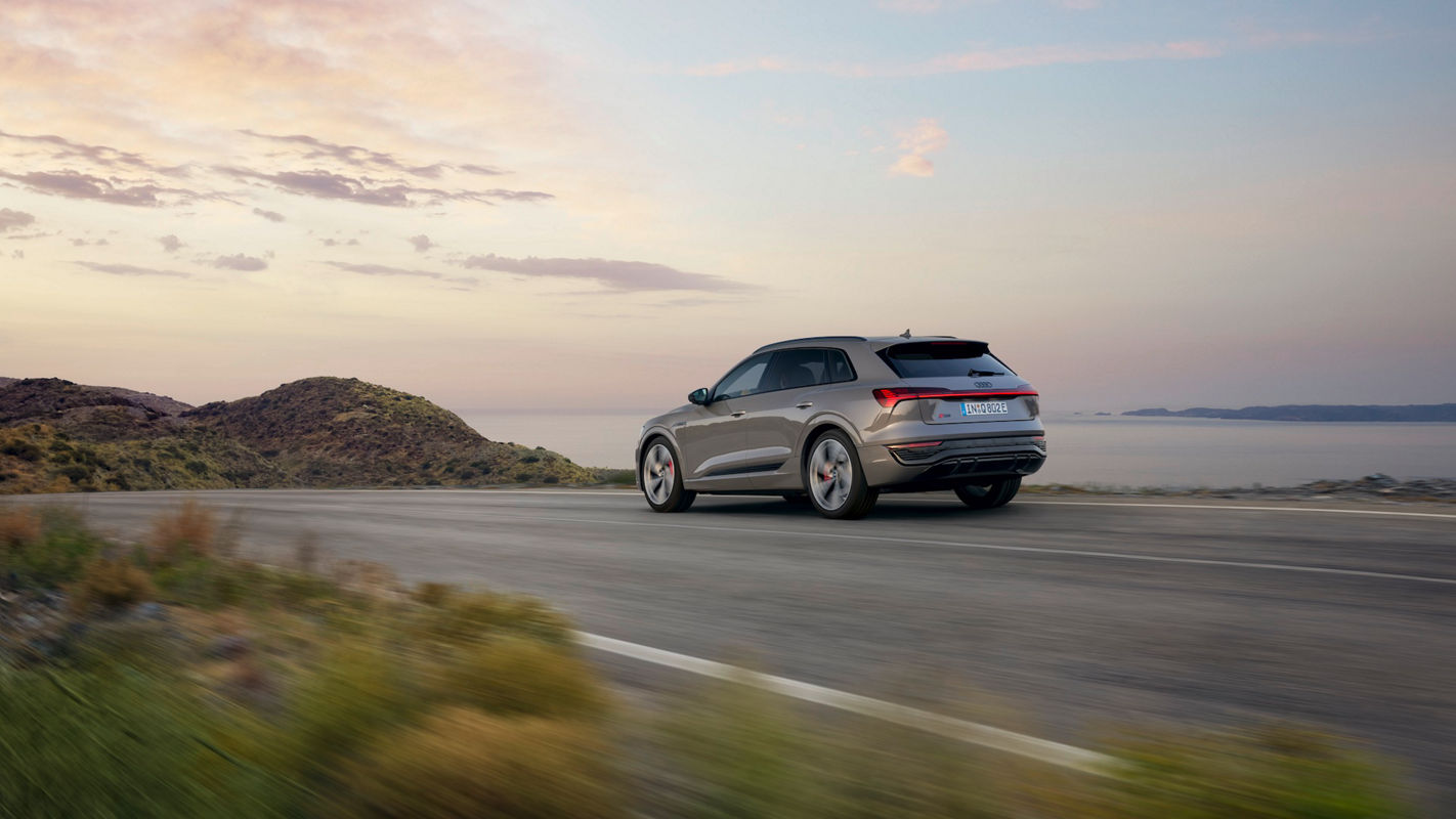 Découvrez la gamme des SUV hybrides| Audi France