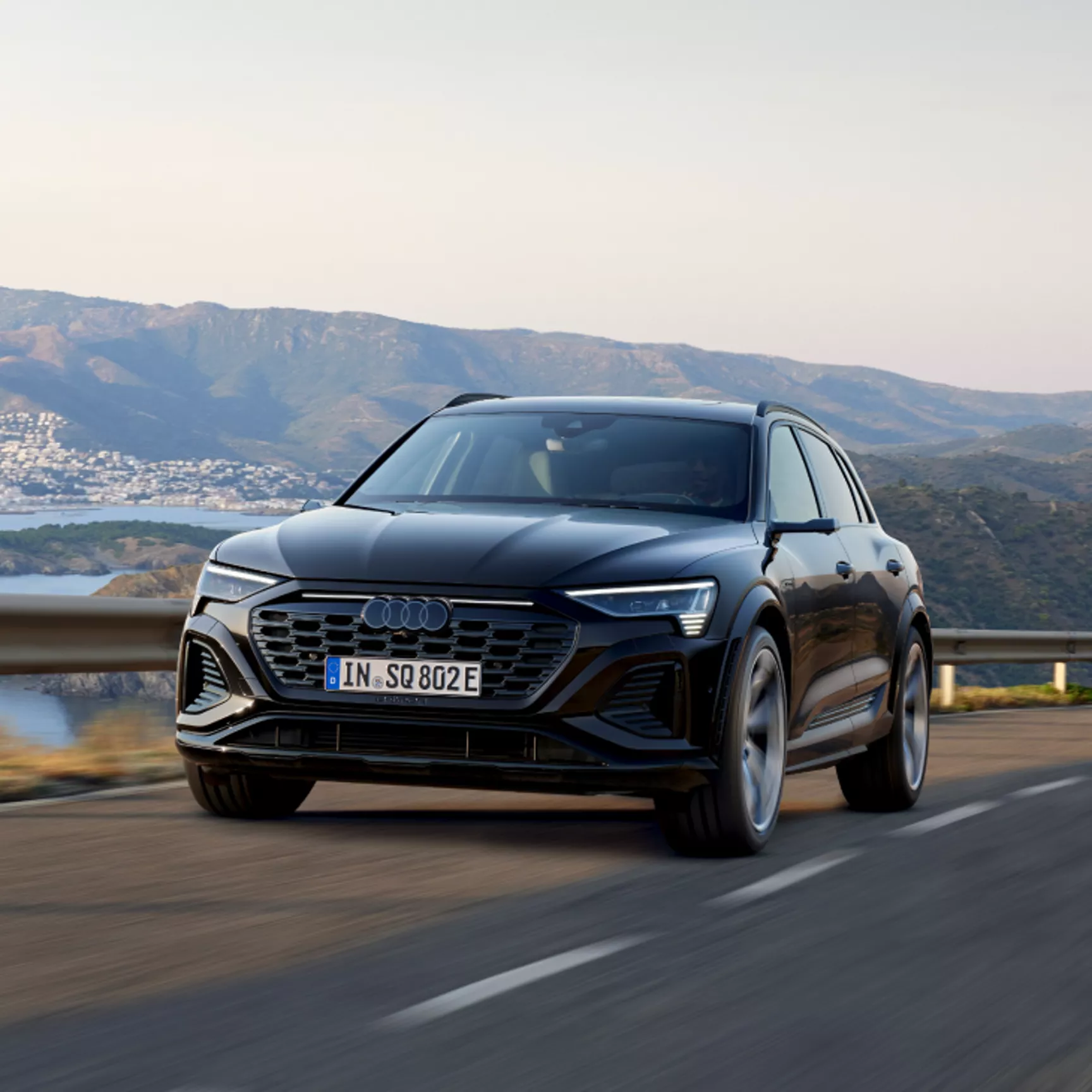 Phares Audi Matrix LED : un million de pixels dansant en rythme | Audi ...