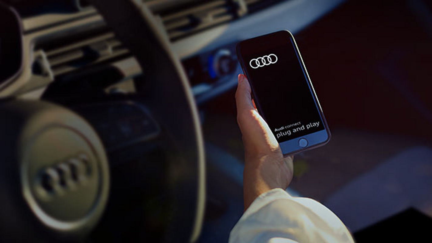 Audi connect plug and play > サービス / アクセサリー > アウディジャパン