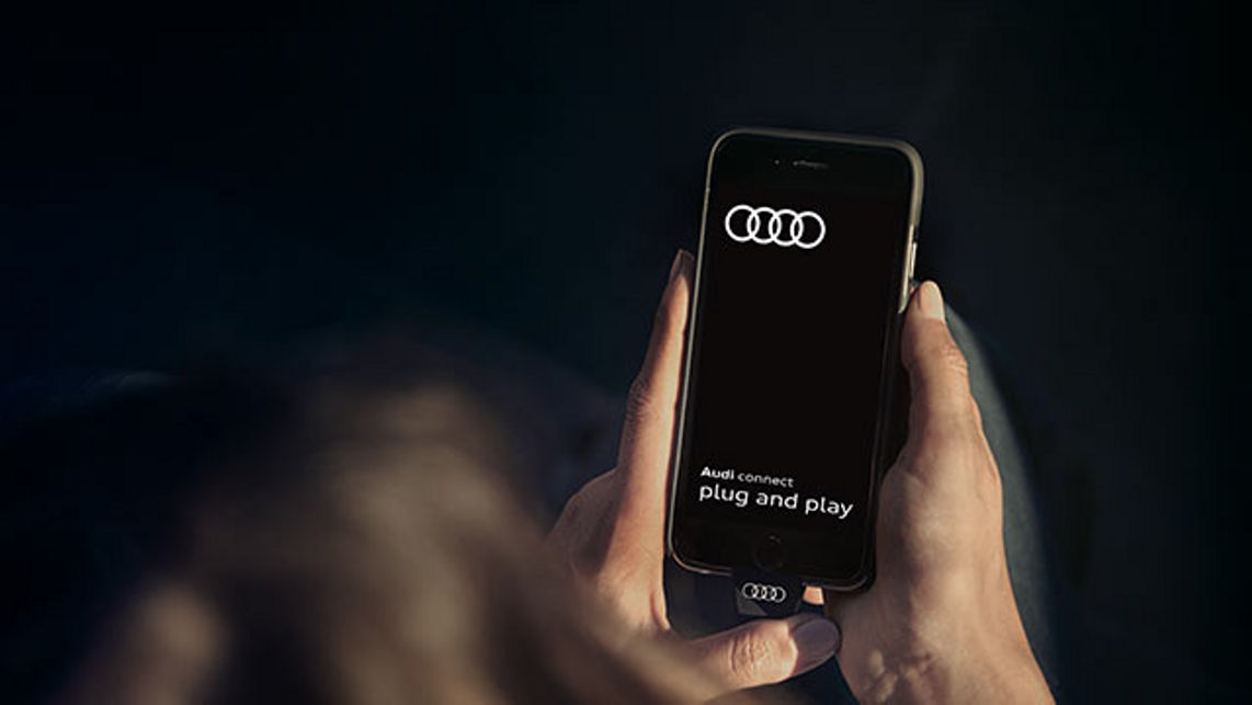 Audi connect plug and play > 純正アクセサリー > アウディジャパン