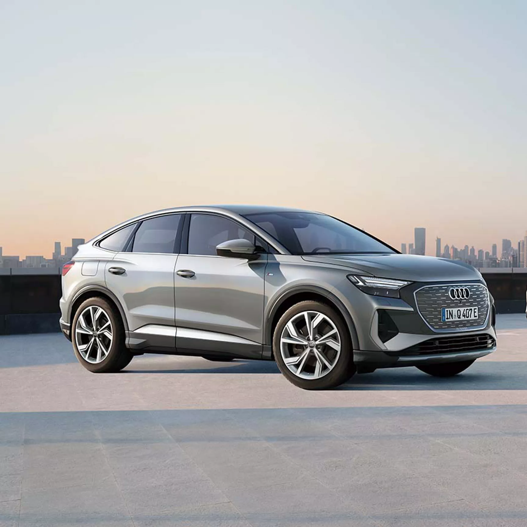 Audi Q4 Sportback e-tron > アウディジャパン