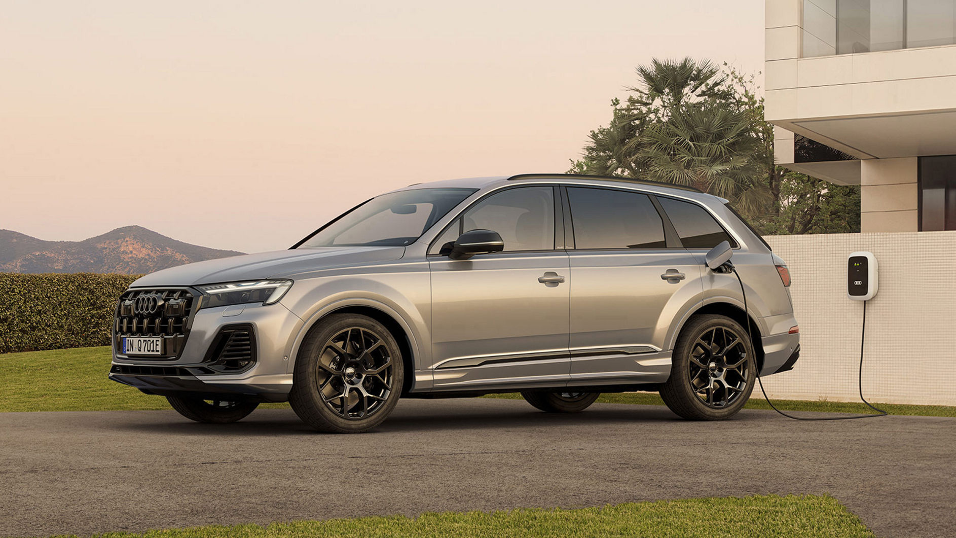 SQ7 SUV > Q7 > Audi Deutschland