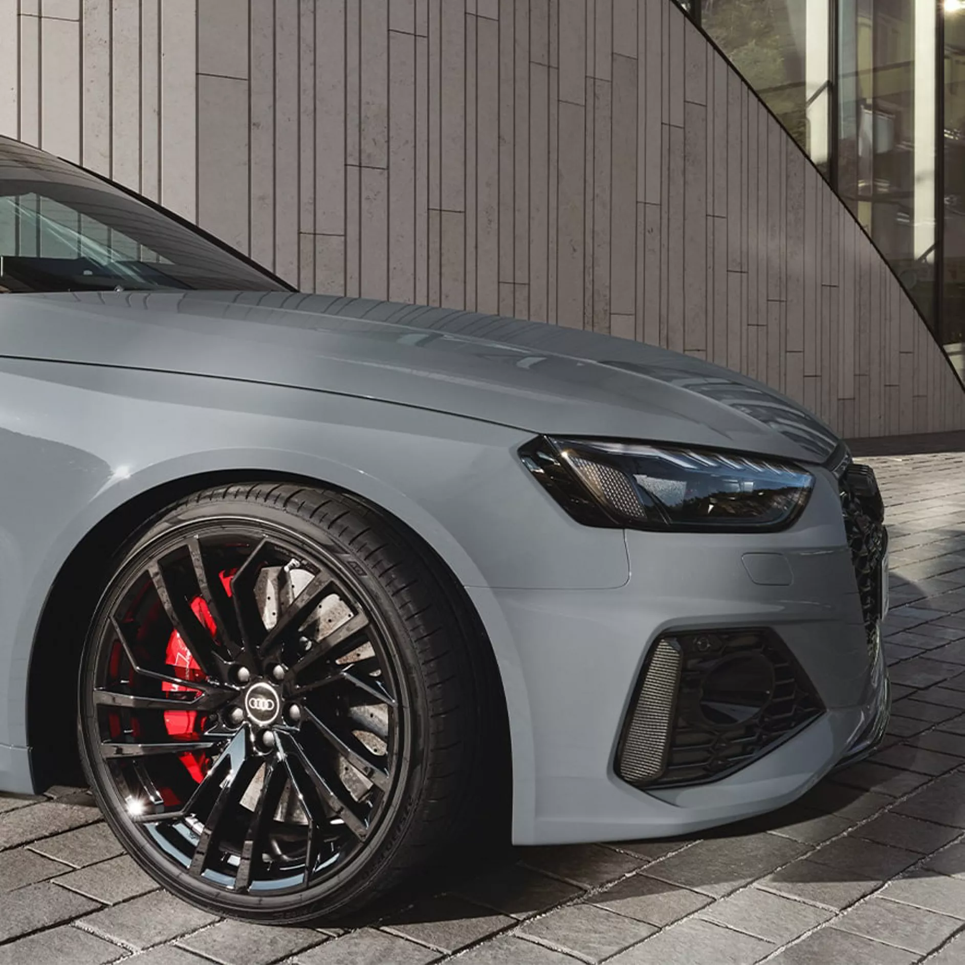 A4 Sedan > A4 > Audi Pakistan
