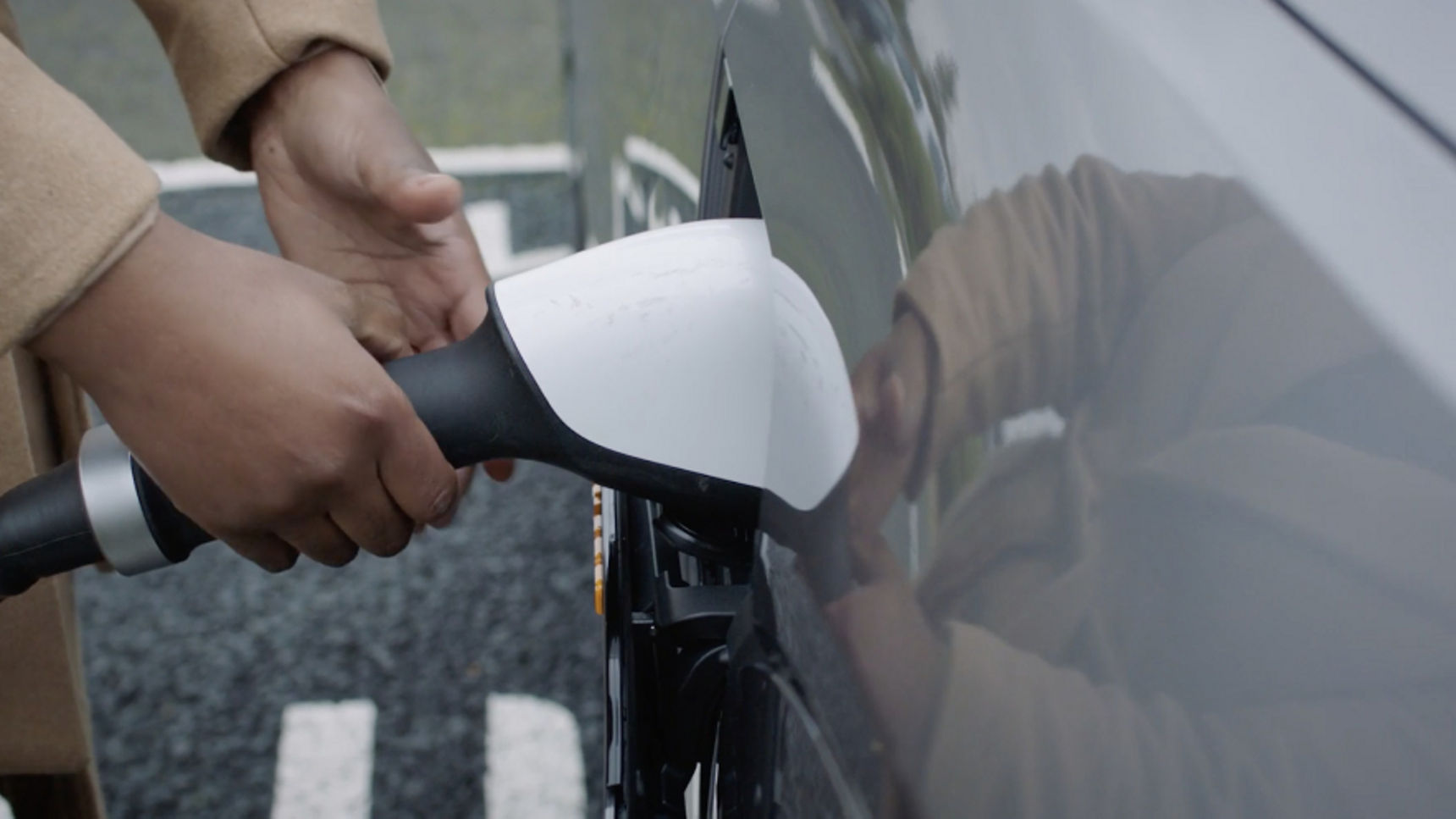 Charging Video Guide | Audi UK