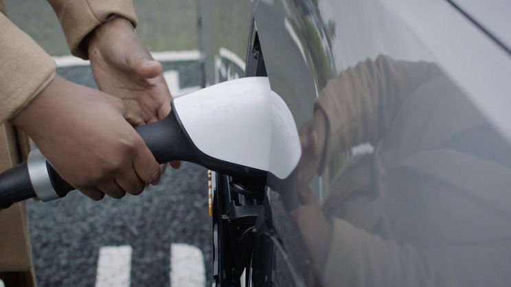 Charging Video Guide | Audi UK