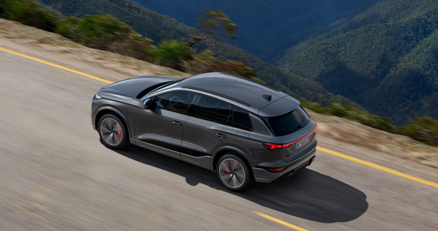 Audi SQ6 e-tron SUV | Sporty Electric SUV | Price & Features