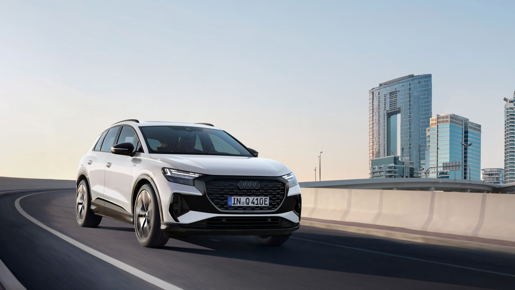 Audi SUV Lunch Monitor Campaign 2025 | Audi 横浜港北